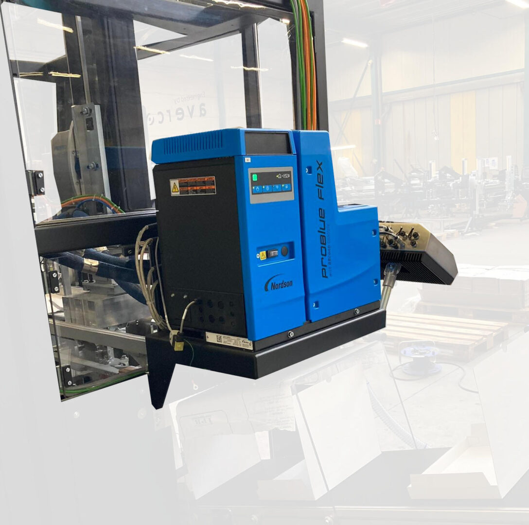 Fully integration of hot melt machines. - Avercon